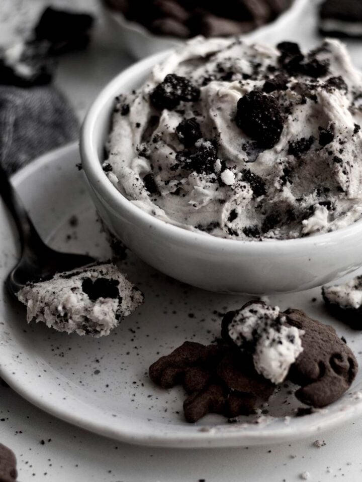 Cookies and Cream Cupcakes - Lane & Grey Fare